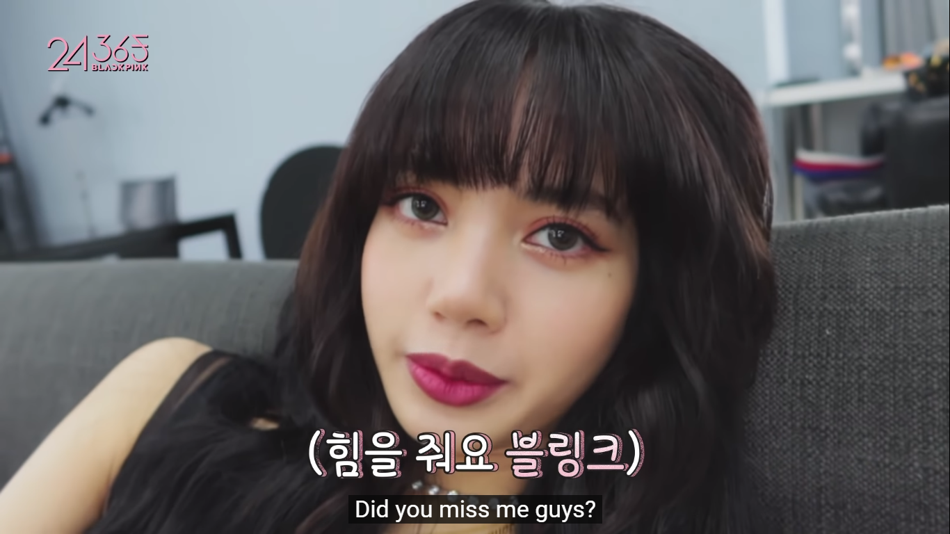 Lisa lại gây sốt với khoảnh khắc giãn cơ khoe chân dài miên man trên ...